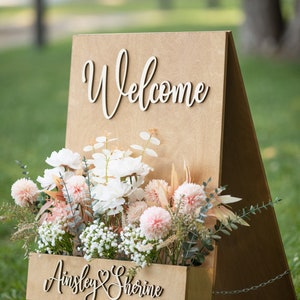 Personalized Flower Box Welcome Sign for Wedding Decor, Wooden Wedding ...