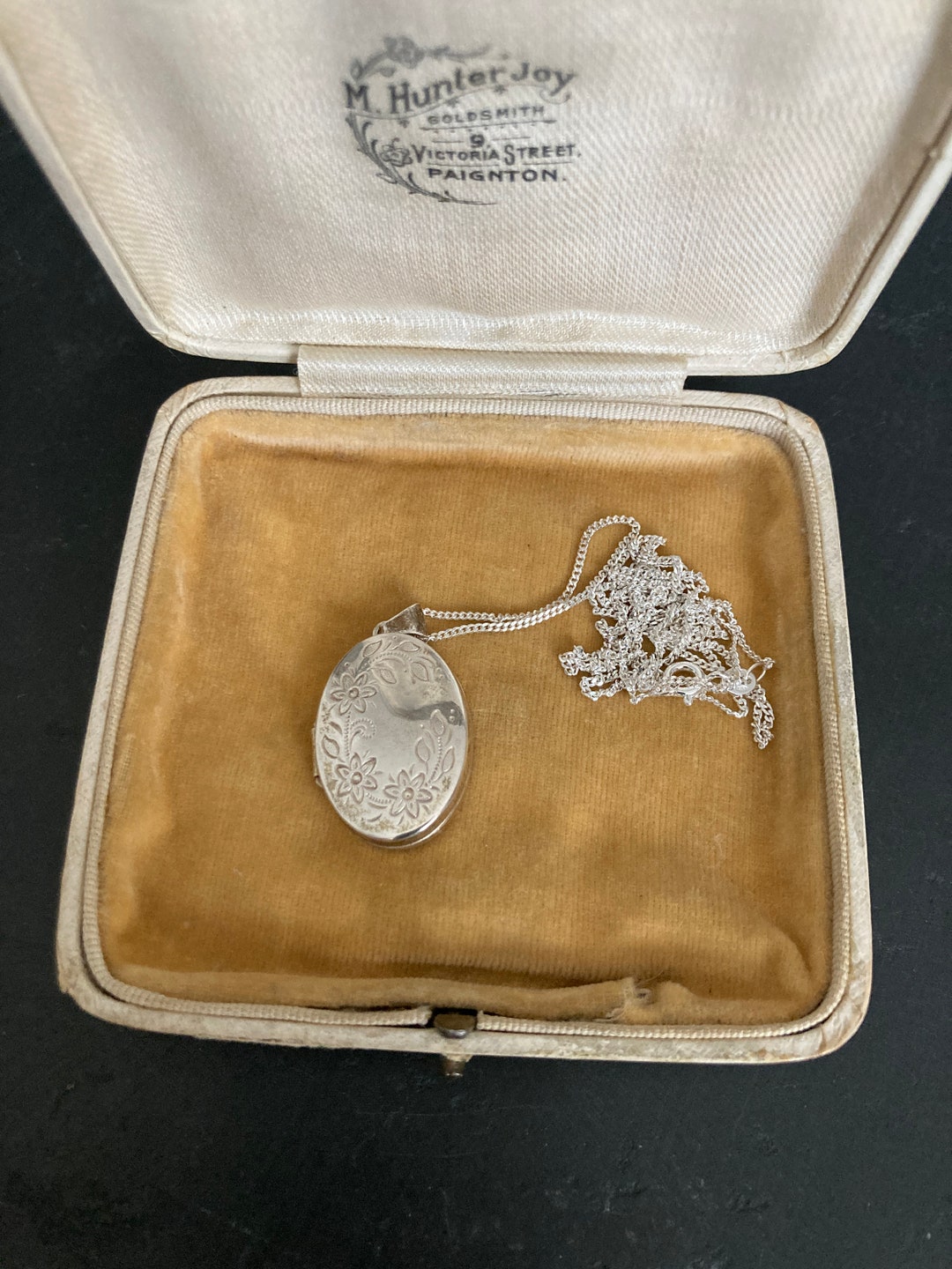 70s VINTAGE SILVER Locket and LONG Silver Chain, Sterling Silver ...