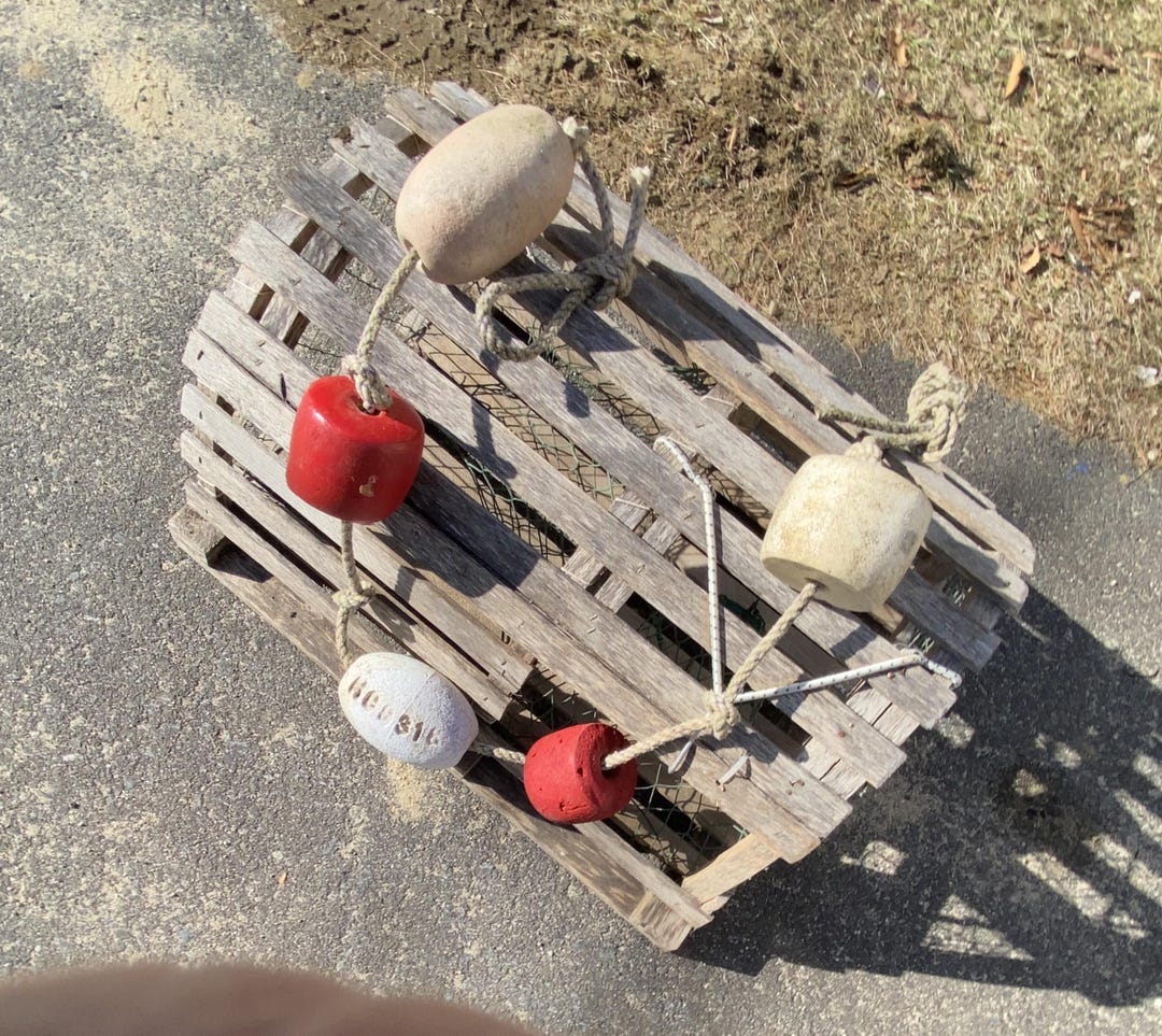 A String of 5 Vintage Lobster Trap Toggles - Net Floats - Etsy