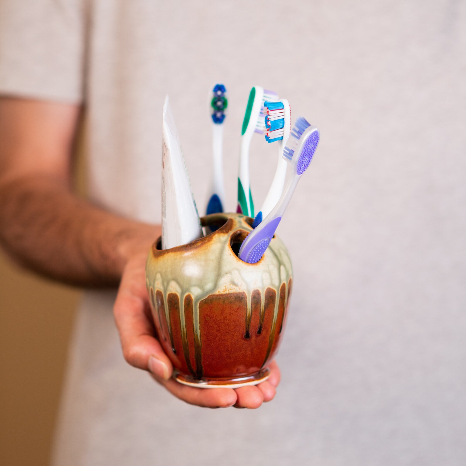 Red Ceramic Toothbrush Holder Toothpaste Holder Bathroom - Etsy