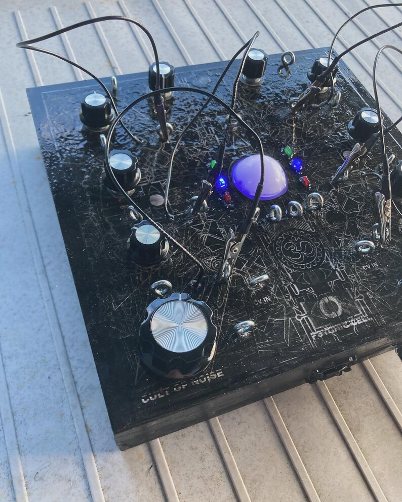 Atari Geek a Primative 8 Bit Sound Machine. - Etsy