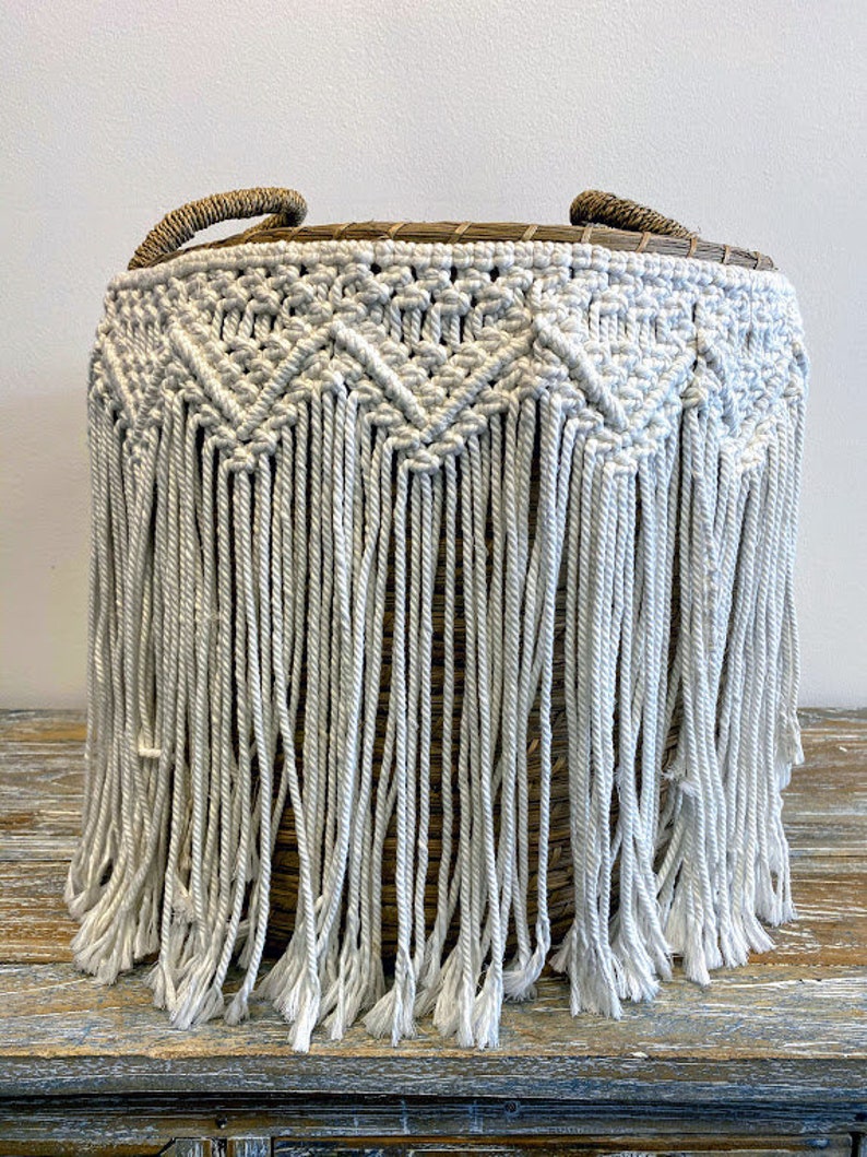 MACRAME WICKER BASKET Handwoven Macramé Basket w Tassels | Etsy