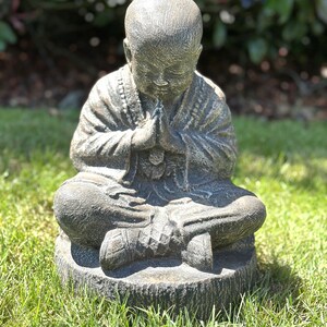 PRAYING MONK STATUE, Shaolin Garden Monk, Monk Garden Statue, Buddhist ...