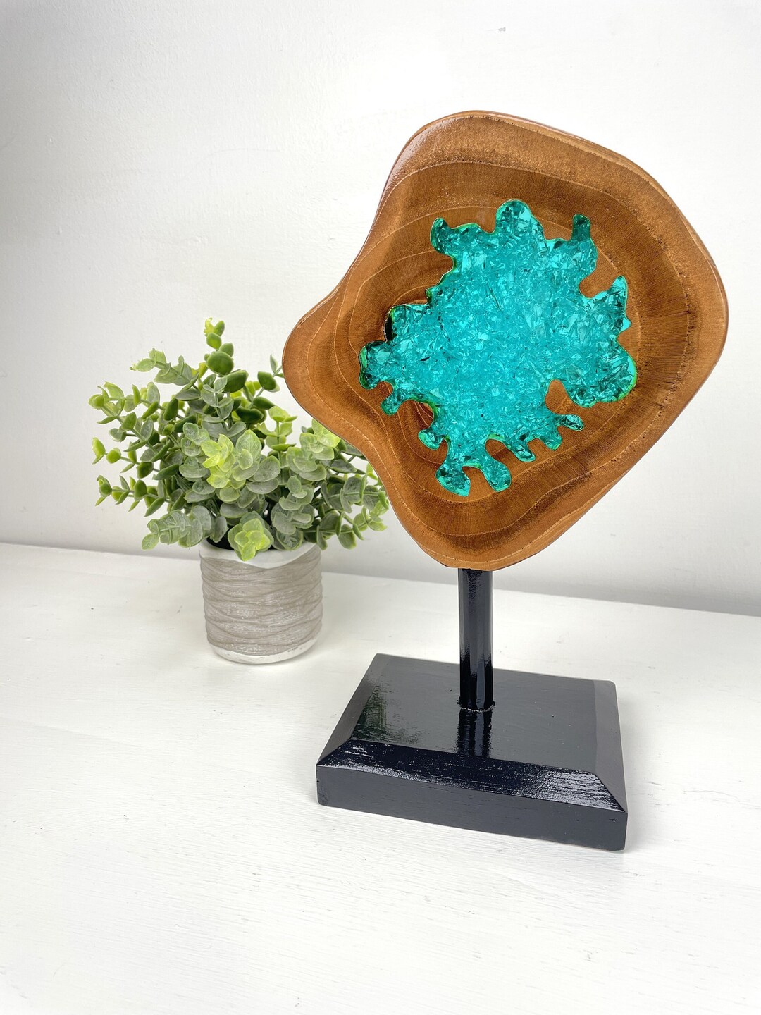 TEAK RESIN DECOR, Teak Crushed Glass Sculpture, Epoxy Pour Sculpture ...