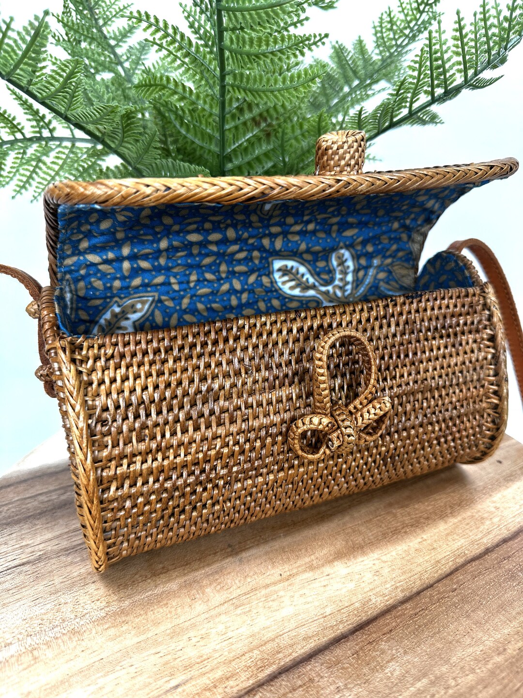 BOHO RATTAN PURSE, Round Boho Crossbody, Round Bali Bag, Beachy Chic ...