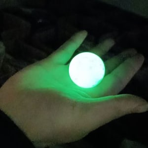 35-38mm Fluorescent Stone Sphere/night Pearl/green Fluorescent Ball ...