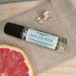 Rainy Day Blend: Grapefruit, Bergamot and Frankincense Roll On - Etsy