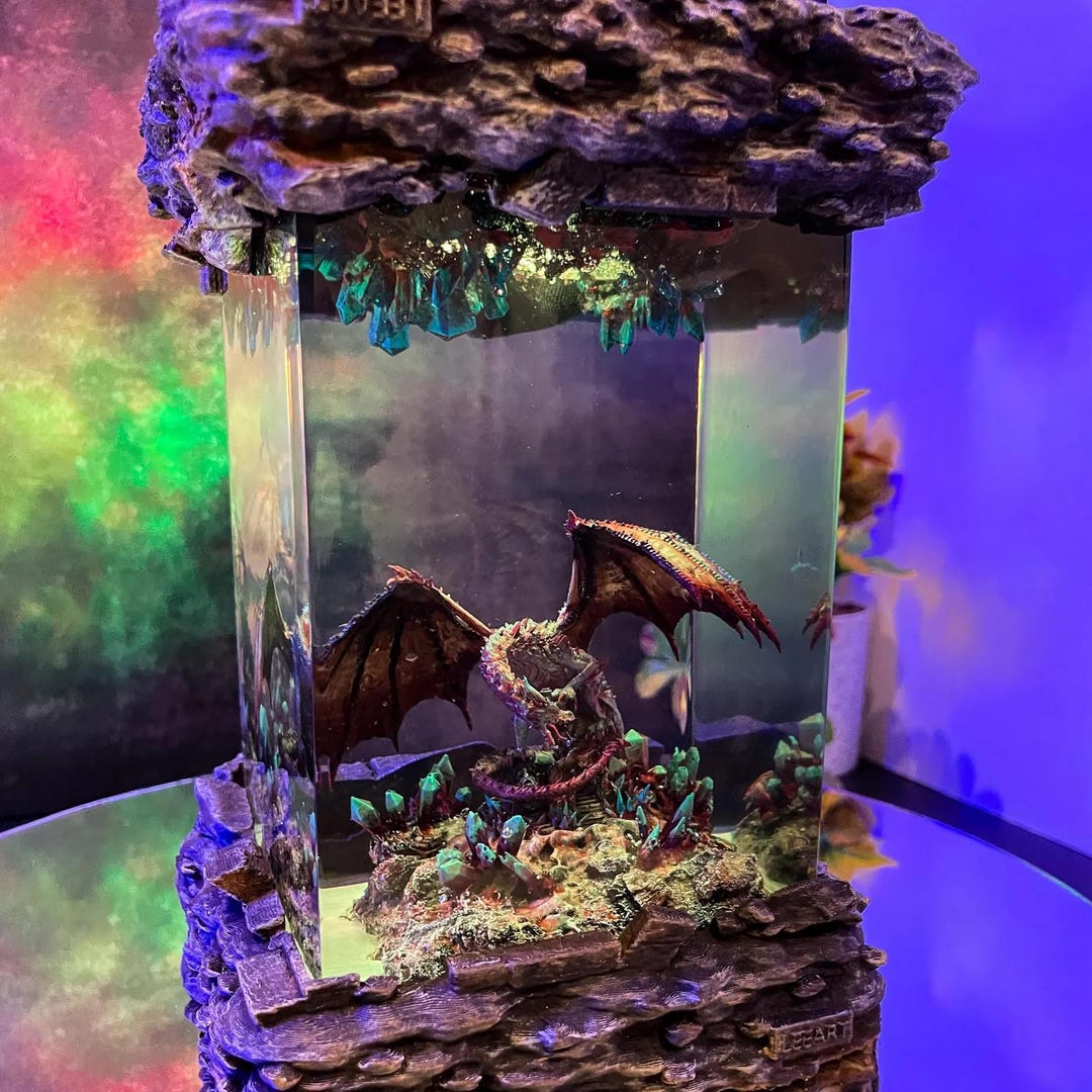 Dragon Gem Game Character Epoxy Resin Lamp, Resin Art, Custom Epoxy ...