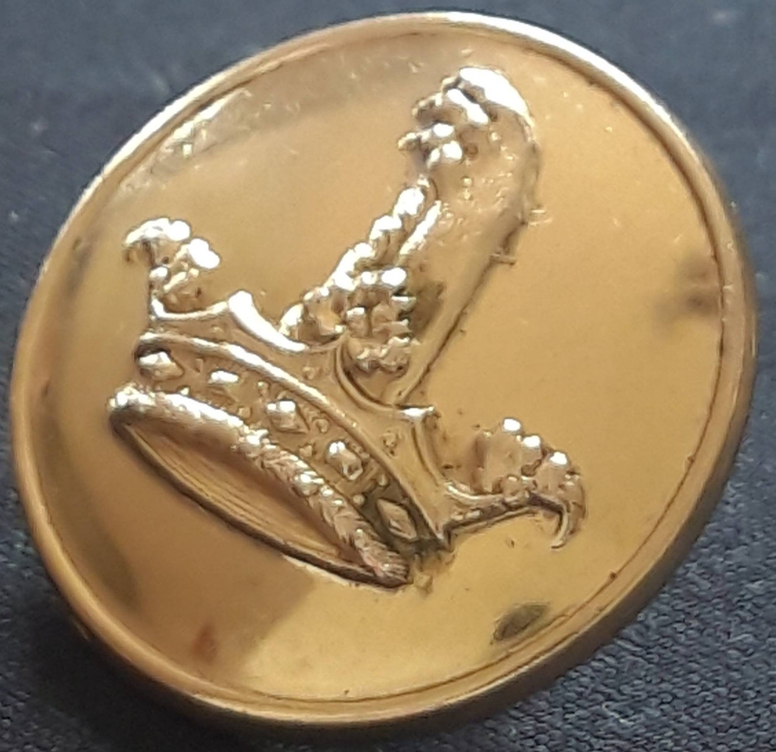 Beautiful Antique Gilt Livery Button to the Scudamore Family. - Etsy
