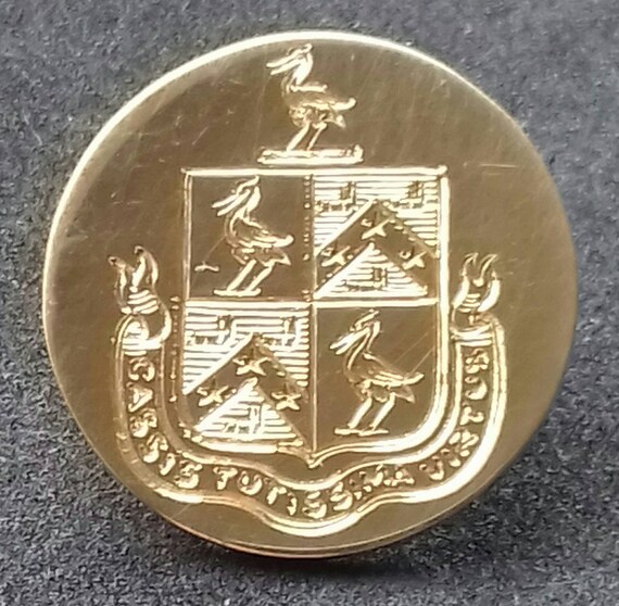 18kt Solid Gold Bespoke Gold Button With Engraved Armorial | Etsy