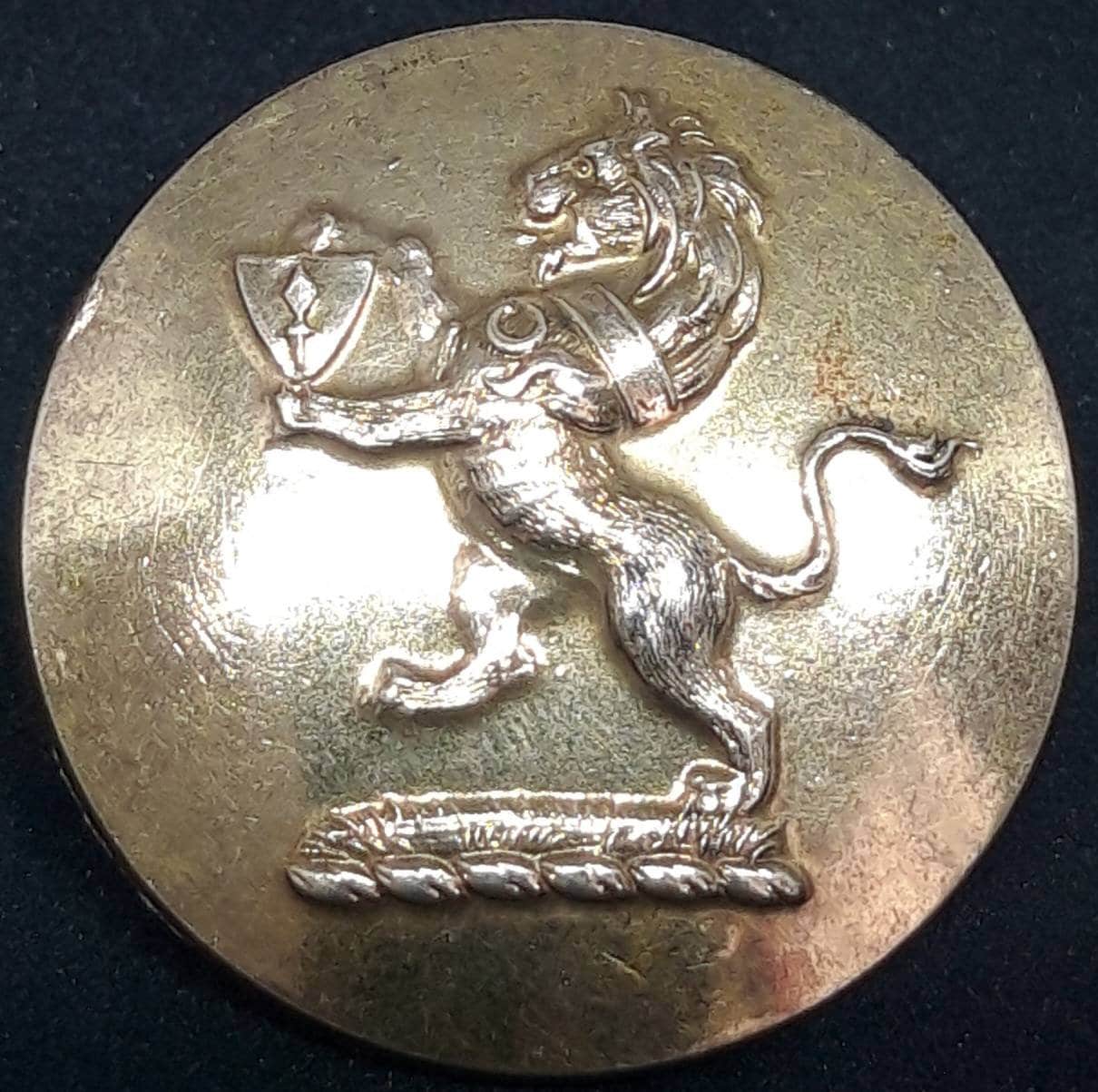 Antique Gilt Livery Button to an Unidentified Family. This A 26mm ...