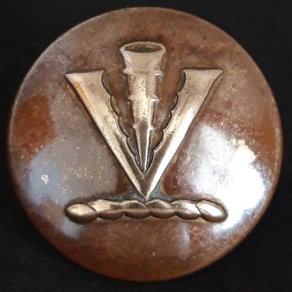 Livery Button - Etsy