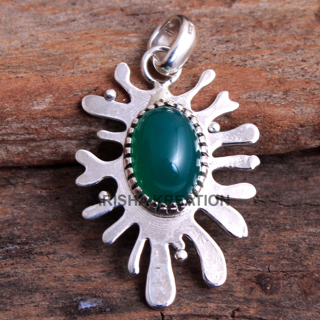 Elegant Green Onyx, Ruby, Moonstone Oval Shape Gemstone Pendant for ...