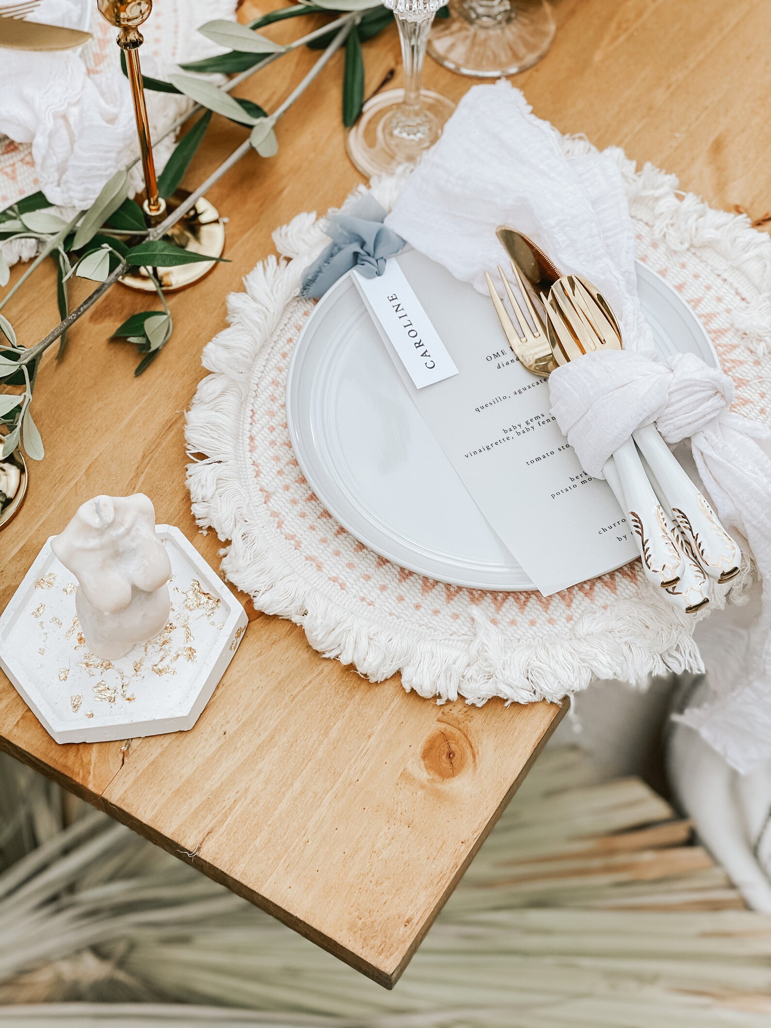 Vellum Paper Menu Cards With Chiffon Ribbon // Optional Place Cards ...