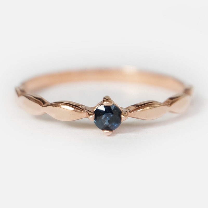 Gold Sapphire Ring - Etsy