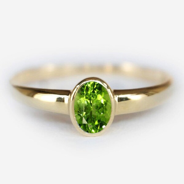 Oval Peridot Ring - Etsy