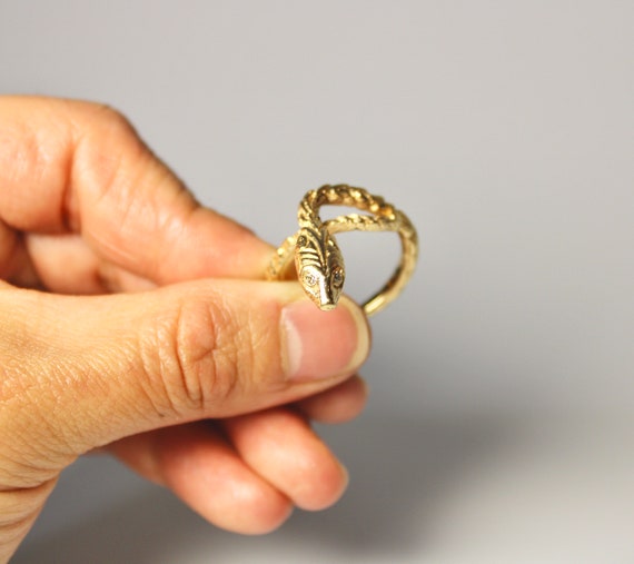 Solid Gold Snake Ring - Gem