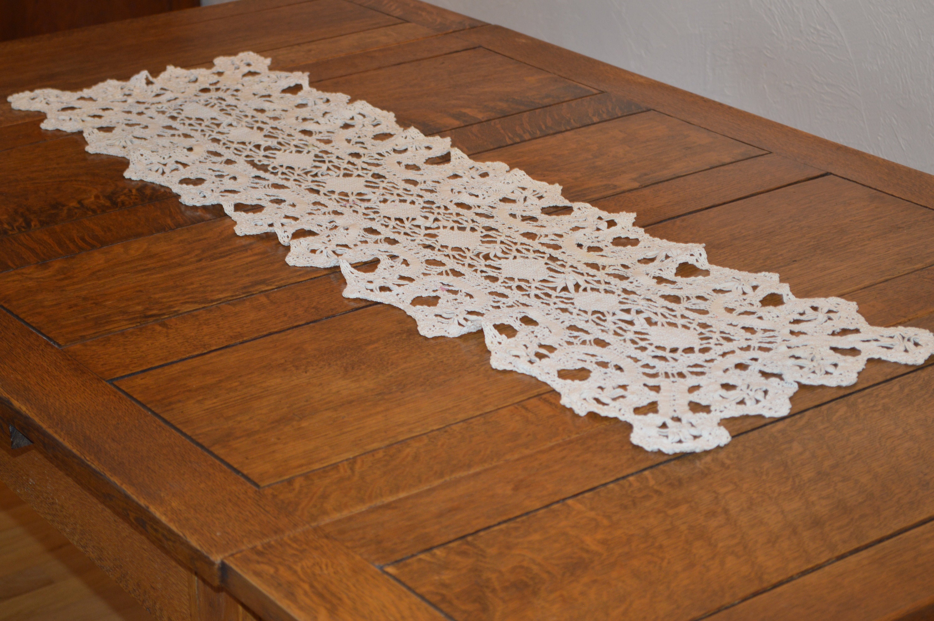 Vintage Lace Table Runnerflower/daisy Design Table Runnerivory Color ...