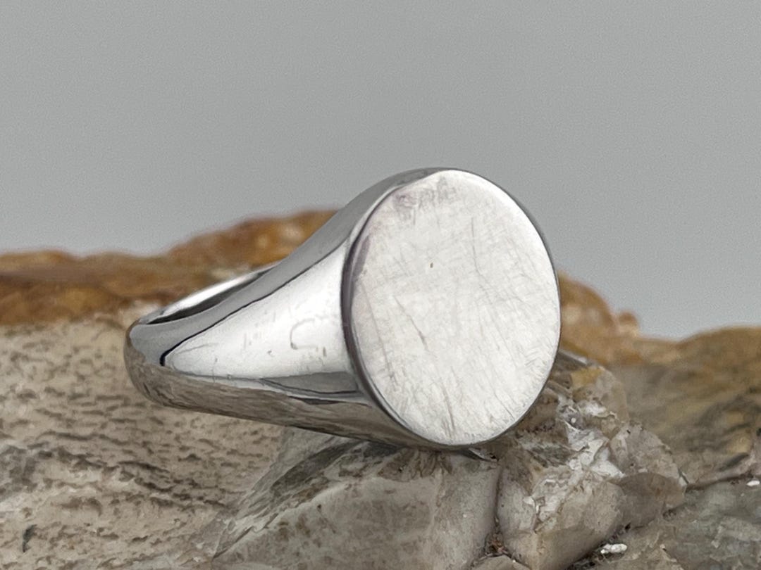 950 PLATINUM Unusual Heavy Signet Ring Size Uk Q USA 8.25 - Etsy
