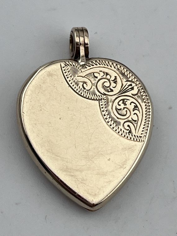 1974 9ct gold heart locket pendant top opening vintage - Gem