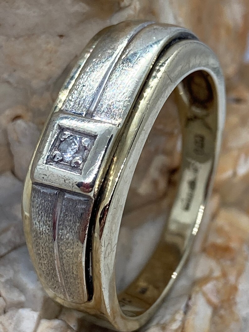 1970s 9ct Gold and Diamond Offset Ring Full Hallmarking Size | Etsy