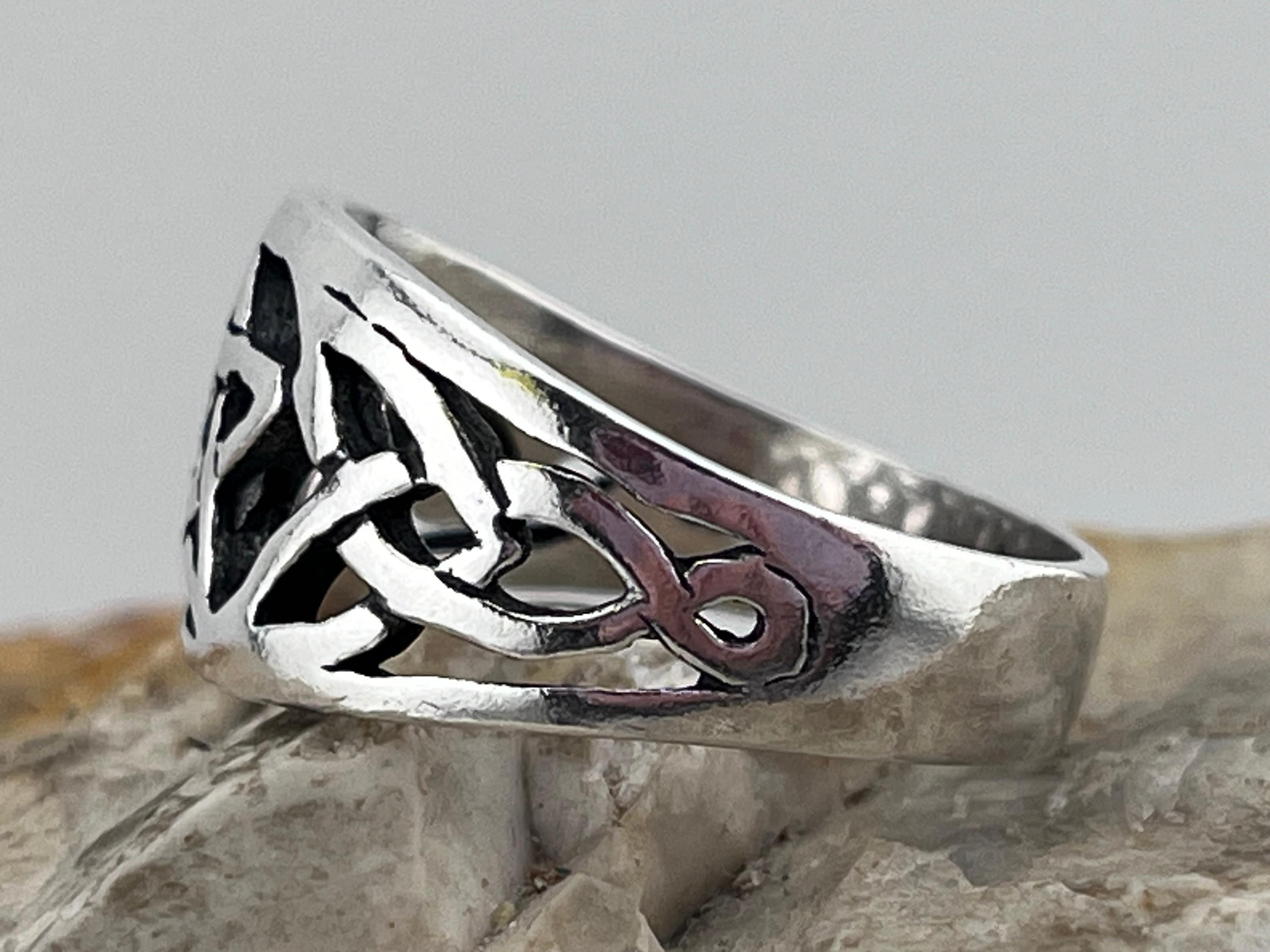 Vintage Silver Celtic Design Star Pierced and Ring Size Uk S1/2 USA 9. ...