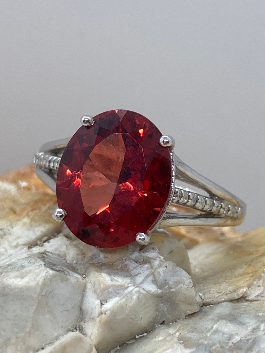 Certificated 9ct Gold Diamond & Andesine Contemporary Ring Size Ukn1/2 ...