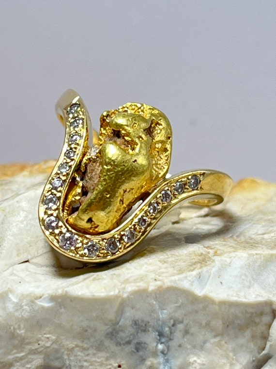 Actual specimen gold nugget, 18ct gold & diamond ring… - Gem