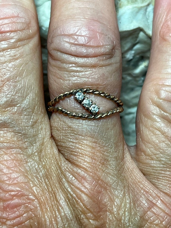 9ct gold wire twist trio diamond ring vintage size uk… - Gem