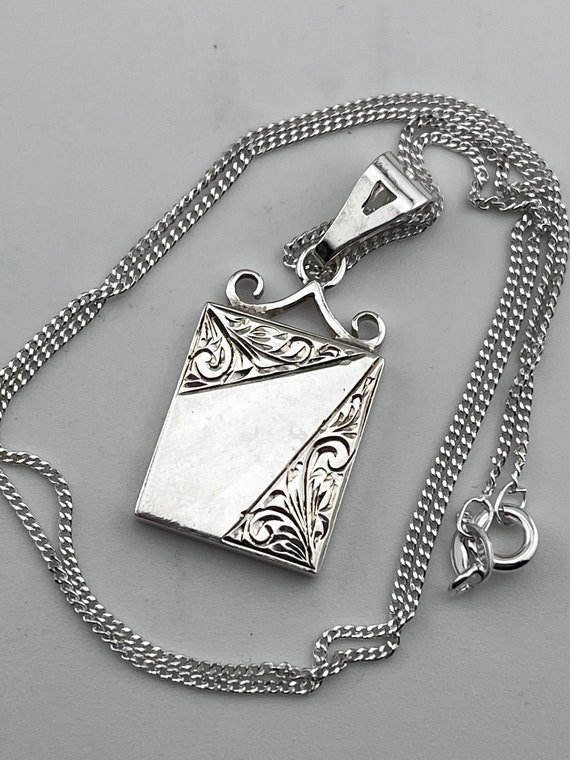 1978 rectangular medallion pendant necklace sterling … - Gem