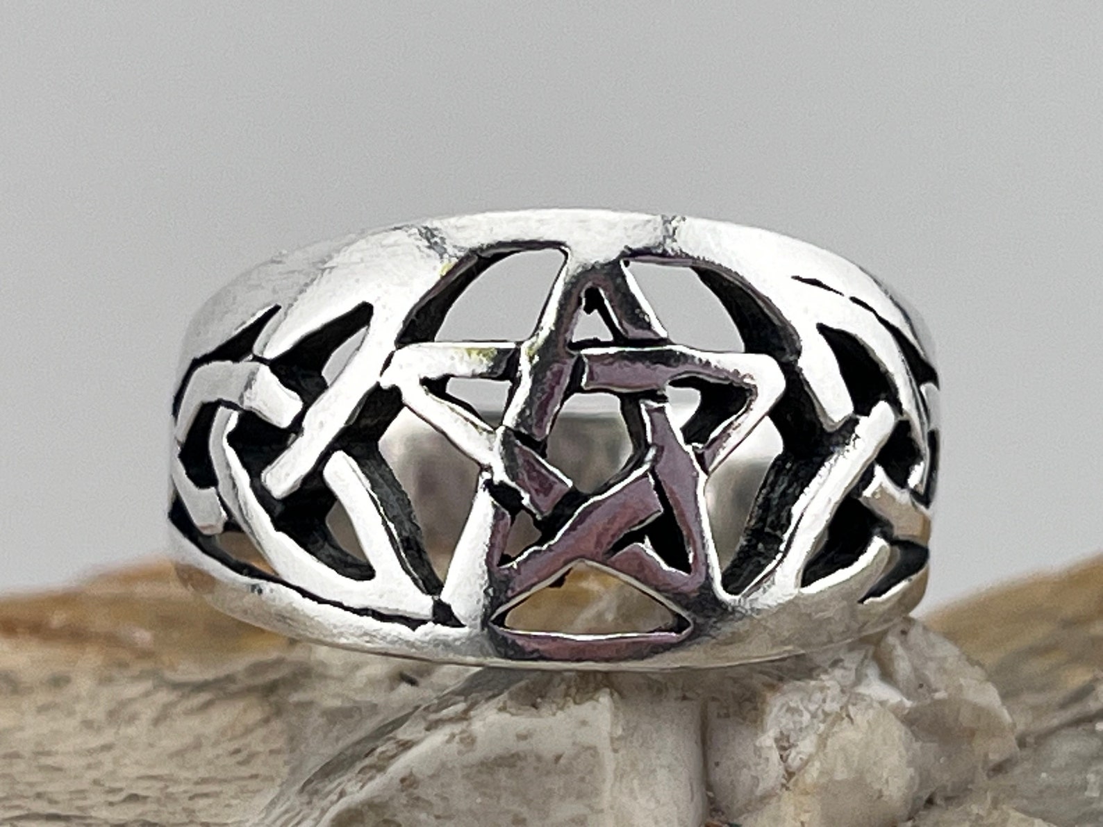 Vintage Silver Celtic Design Star Pierced and Ring Size Uk S1/2 USA 9. ...