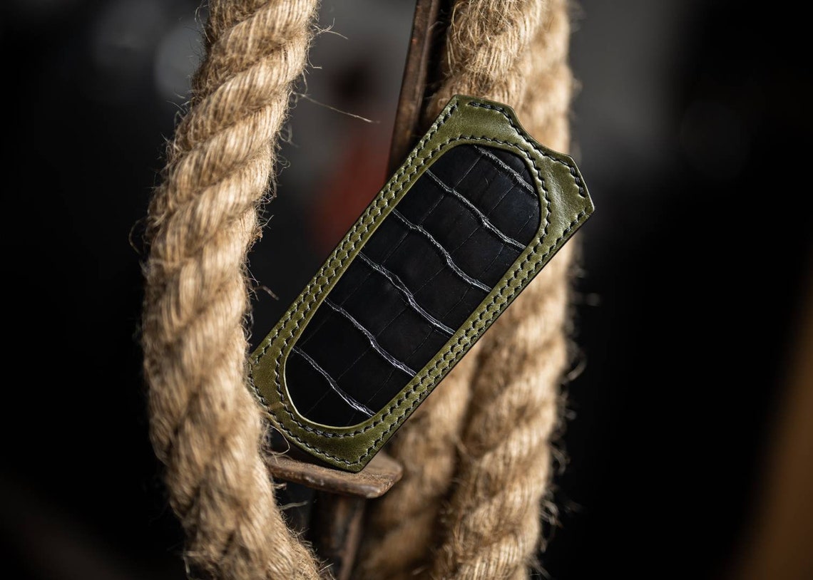 Premium Black Gator Bali Cocoon/balisong Sheath With Ti Pocket - Etsy