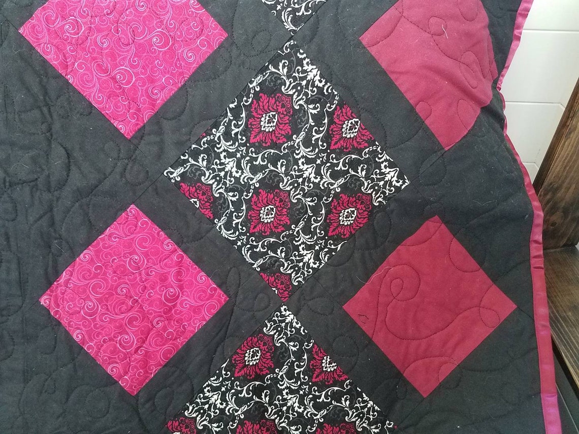 Fuchsia Goth Baby Quilt Ready to Ship - Etsy