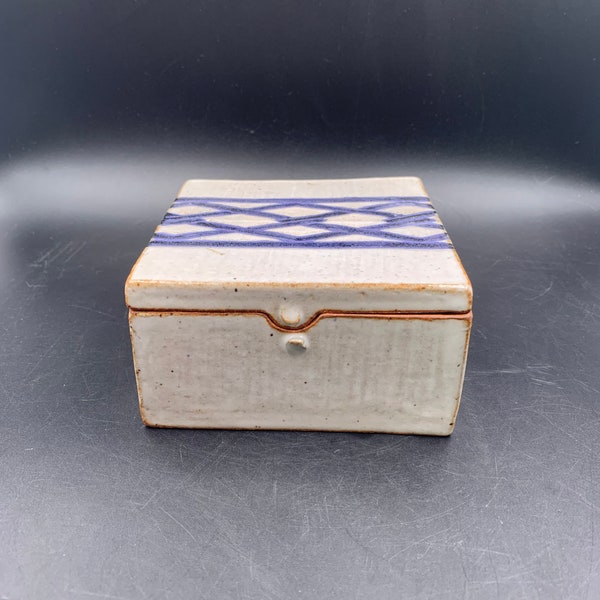 Pottery Box - Etsy