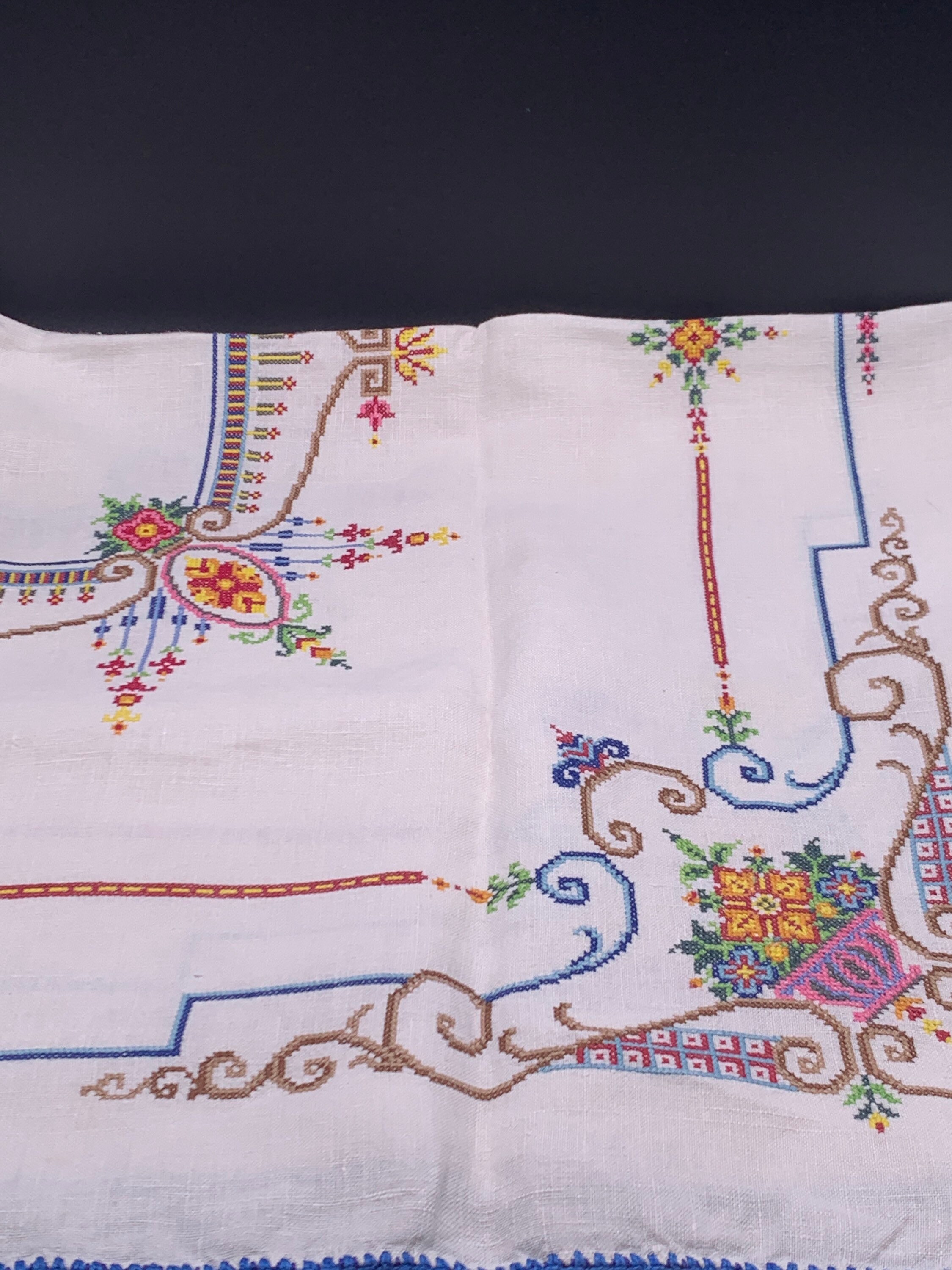Vintage 30x30 Cross Stitched Tablecloth 0121 - Etsy