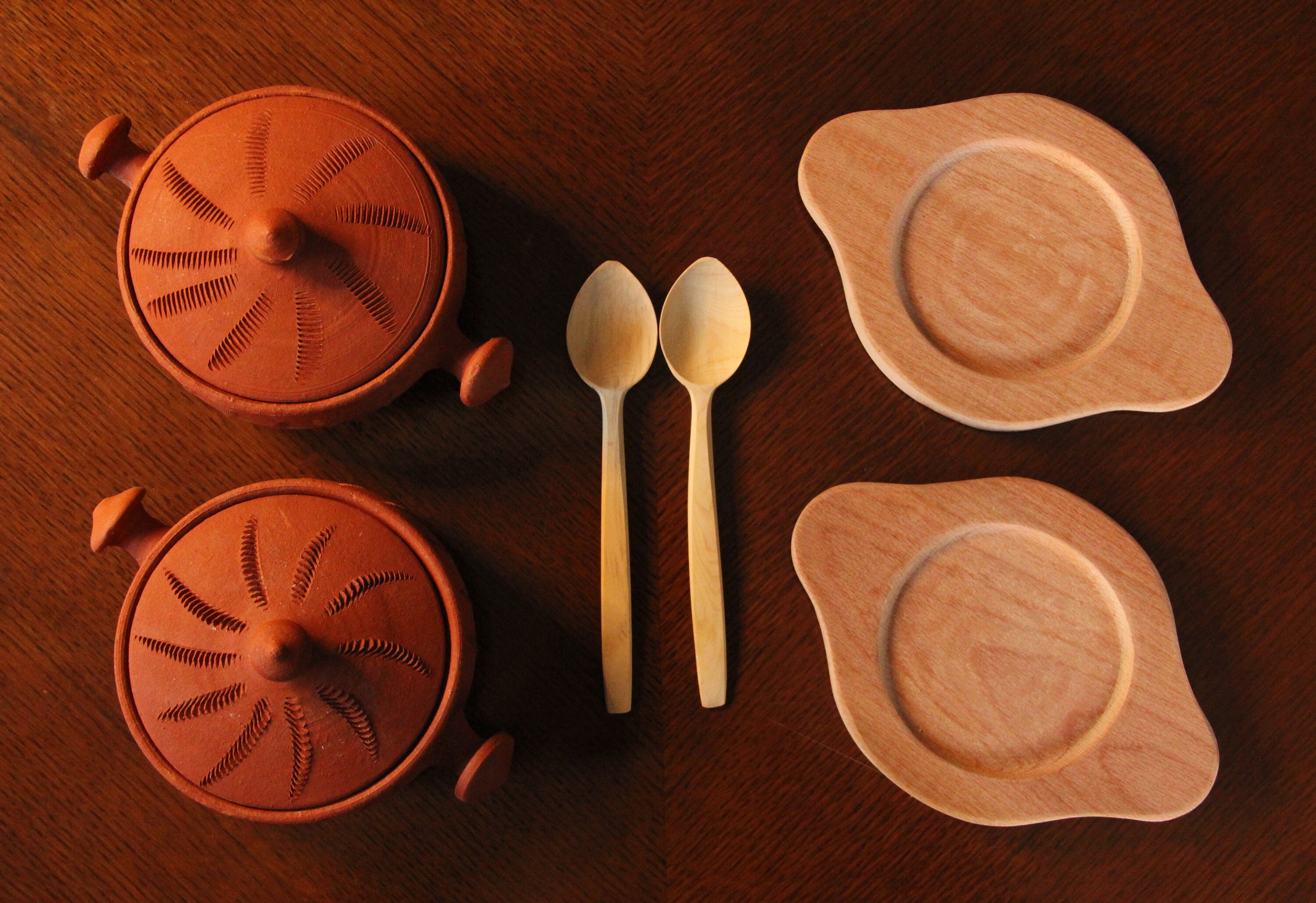 Traditionally Handmade & Wood Fired Terracotta Pan Set With Boxwood ...