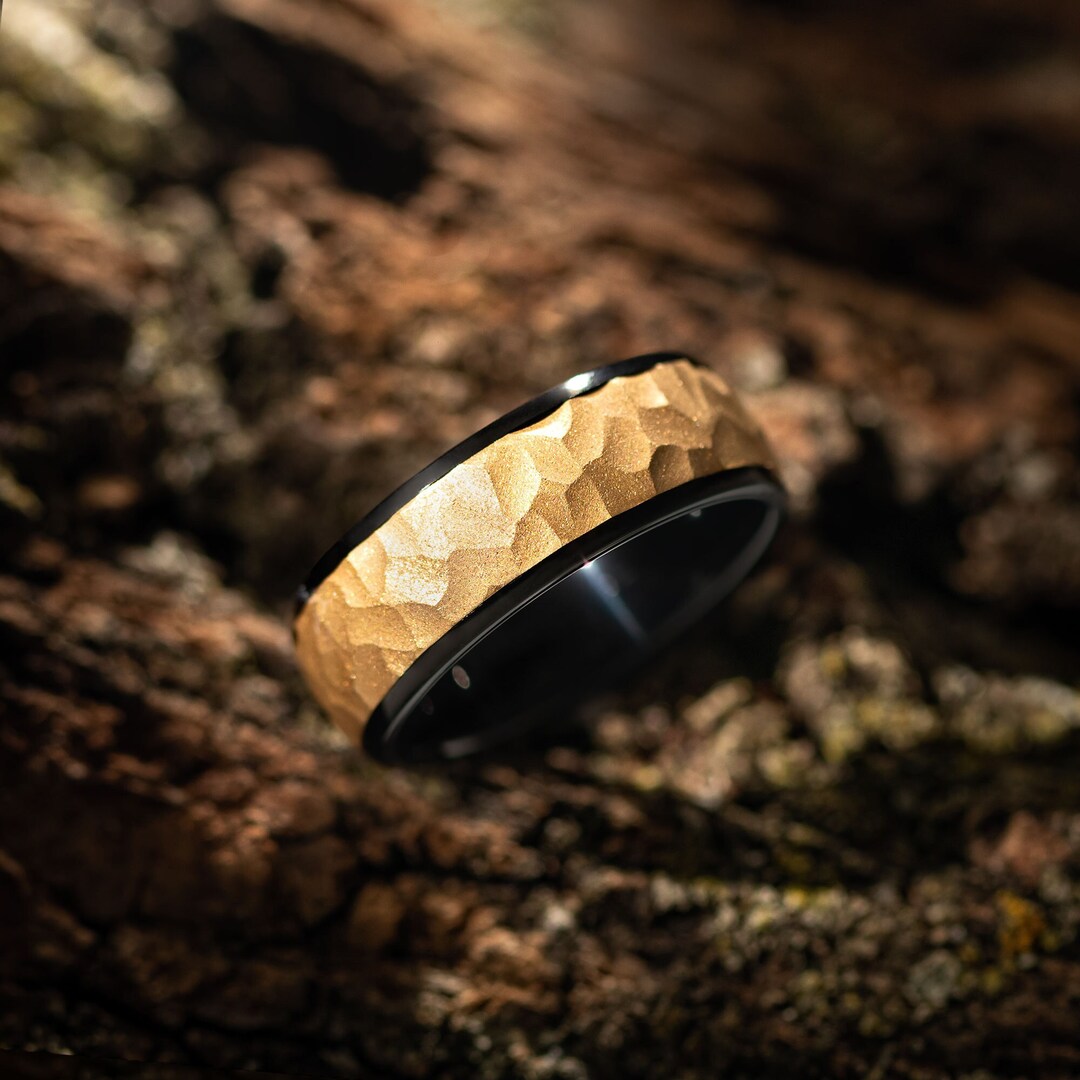 Hammered Black and Gold Tungsten Ring, Hammered Wedding Ring, 18K Gold ...
