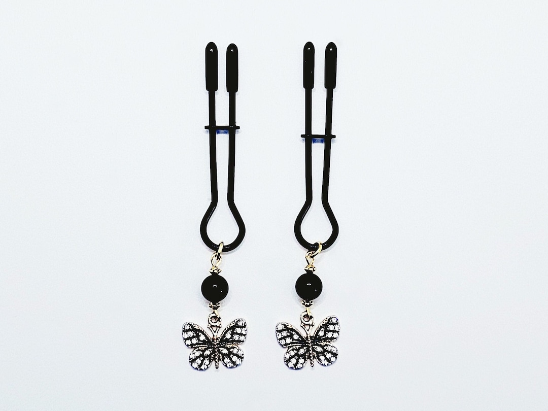 Butterfly Nipple Clamps. Black Straight Tweezer Nipple Clamps With ...