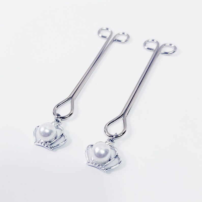 Nipple Clamps With Crown and Pearl. Straight Nipple Clamps. MATURE ...