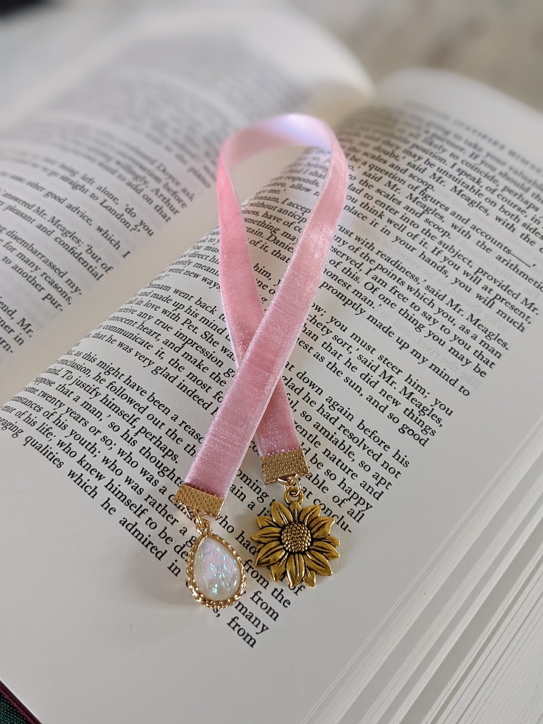 Light Pink Vintage Style Velvet Bookmark - Etsy