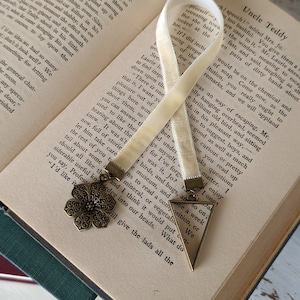 Custom Bronze Charm Vintage Style Velvet Ribbon Bookmarks - Etsy