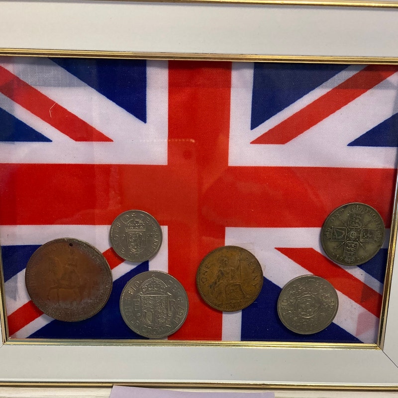 Currency Display Frame - Etsy