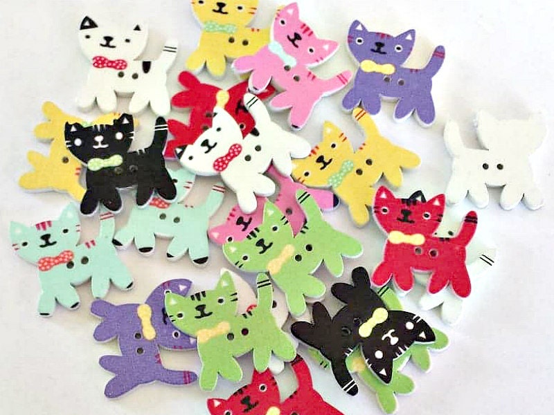 8 Mixed Cat Buttons Wooden Buttons Kitten Buttons Sewing - Etsy Canada