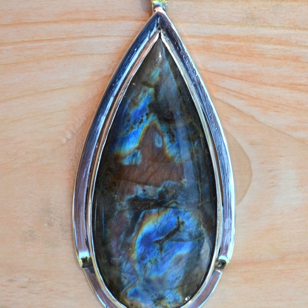 Spectrolite Pendant - Etsy