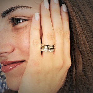 Wave Spinner Ring, Cluster Infinity Ring, Hammered Thumb Ring - Etsy