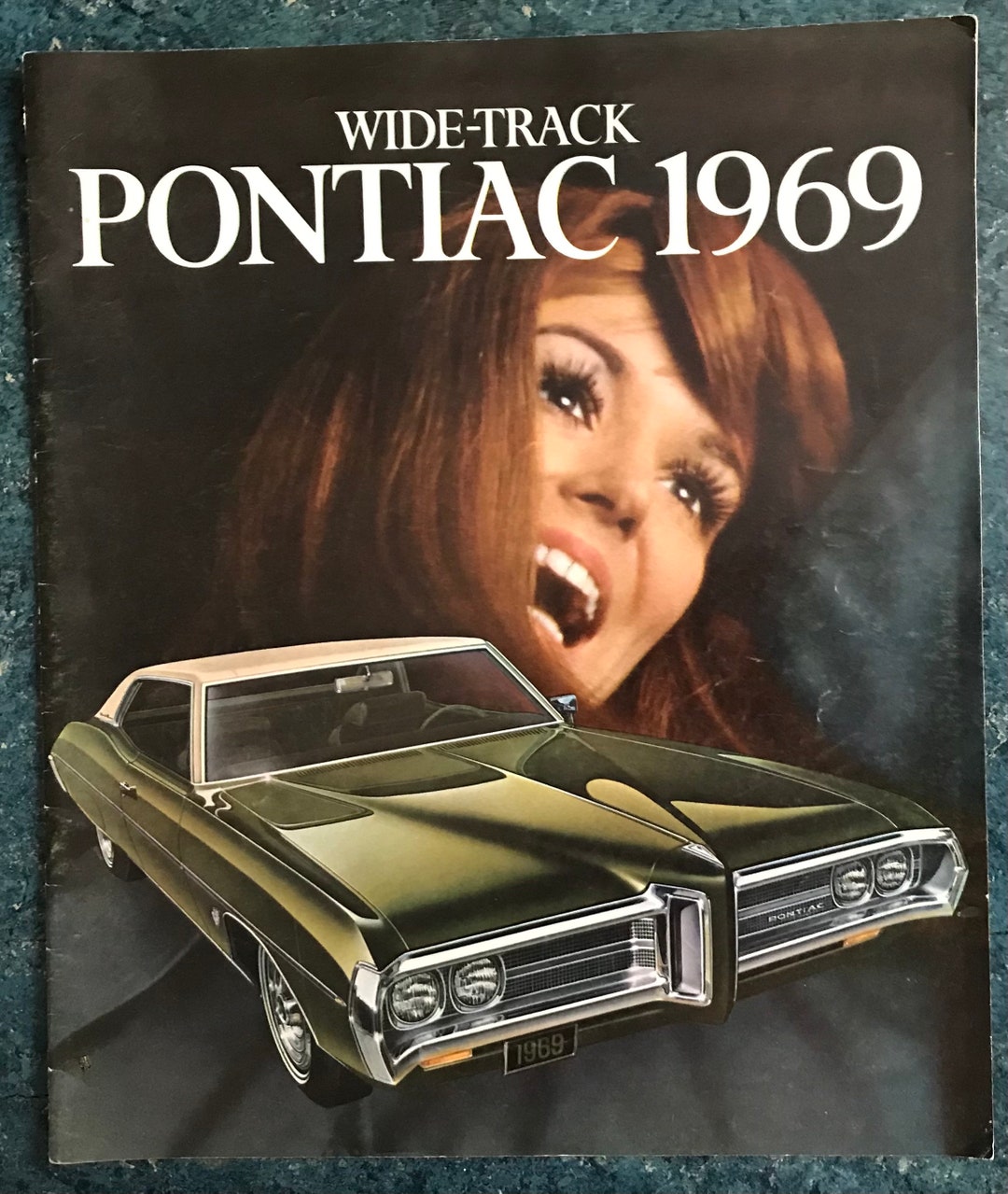 1969 Wide-track Pontiac Sales Brochure, Grande Parisienne, Laurentian ...
