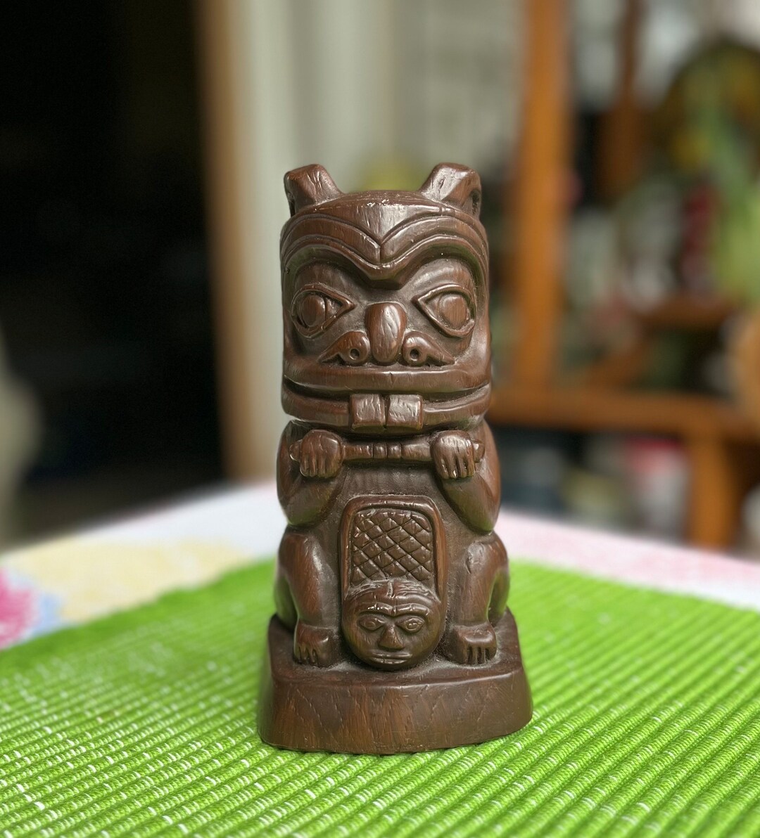 Haida Beaver Statue by Shamans, British Columbia, Gwai, Cast Resin ...