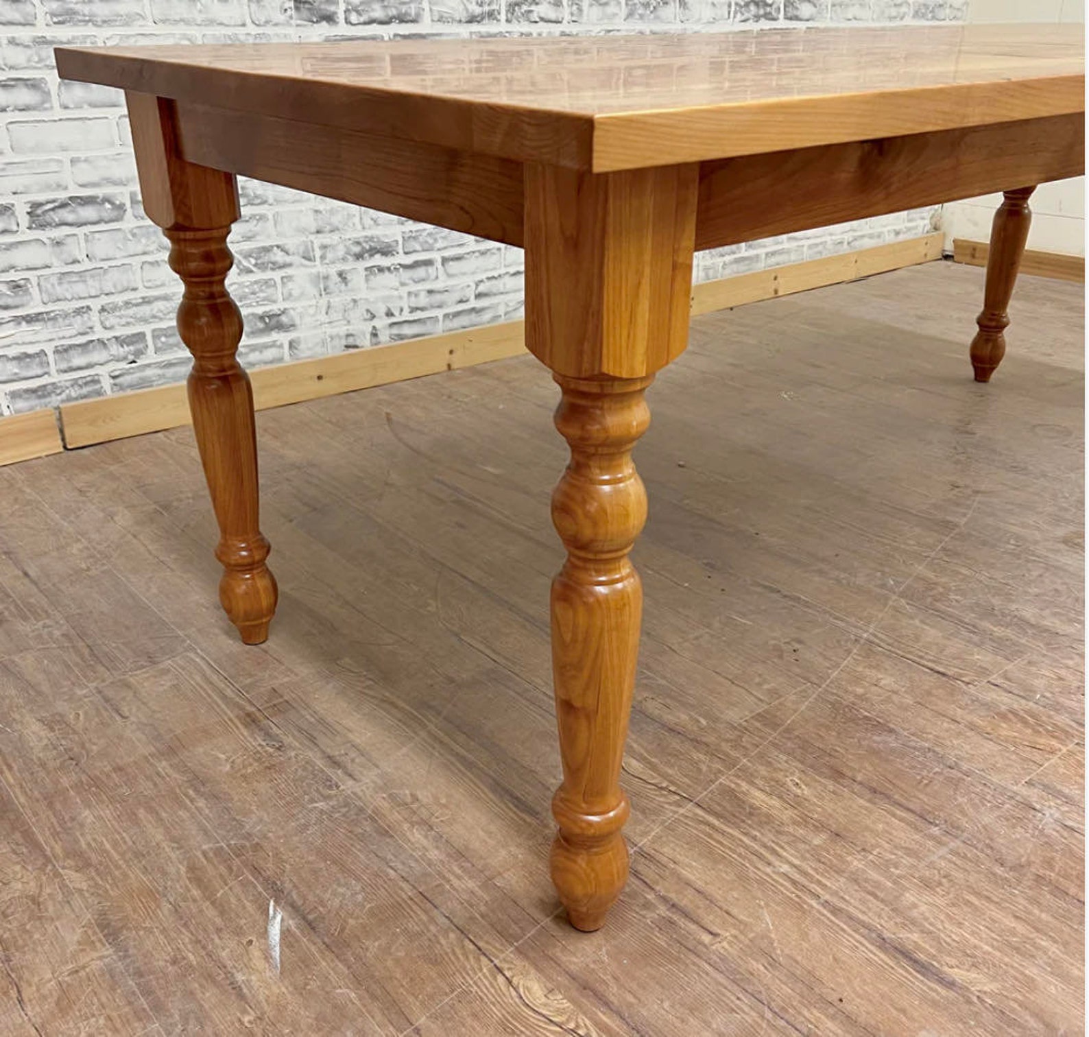 Country Cottage Dining Table - Etsy