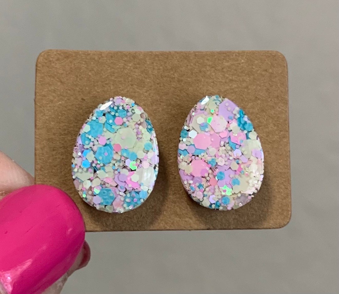 Easter Egg in easter Perfectly Pastel Glitter Mix With Pale Yellow ...