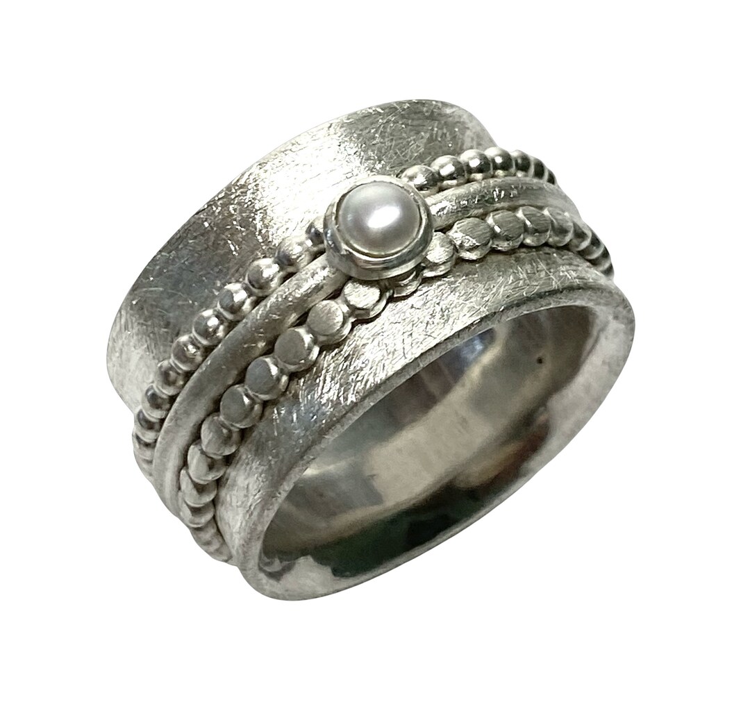 Rotating Ring With Ball Rings and a Freshwater Pearl - Etsy